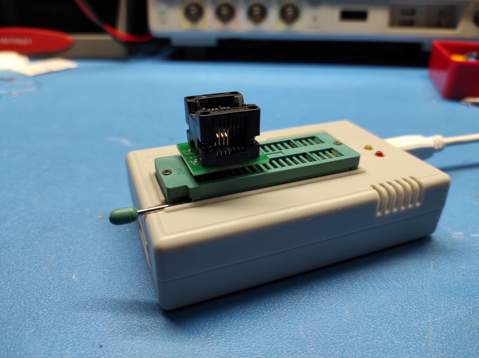 Programming Cypress FM24C04B FRAM with arduino